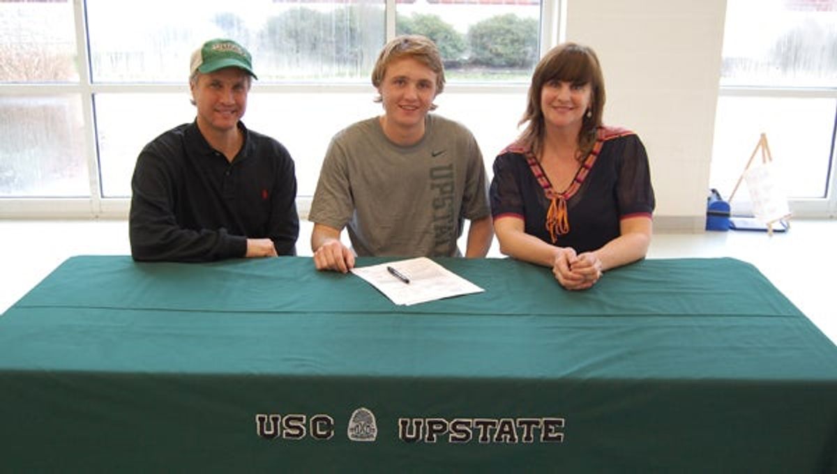 Sproull signs with USC Upstate