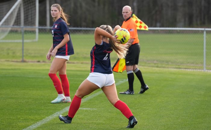 Rylin McCarty breaks through late to lift Oak Mountain past Vestavia H...