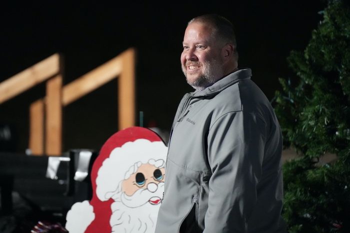 Light gets brighter in Chelsea during first Christmas Tree Lighting Ce...