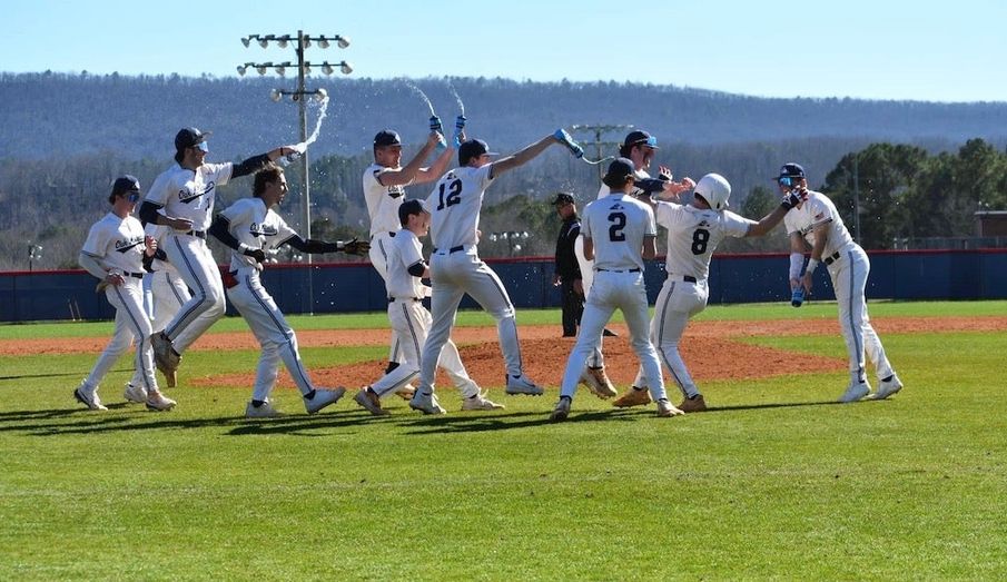 Oak Mountain improves to 4-1 with wins over Brookwood, Stanhope Elmore