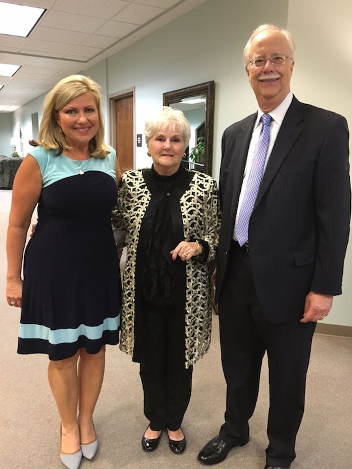 Novella Club holds 10th Cancer Survivor Dinner