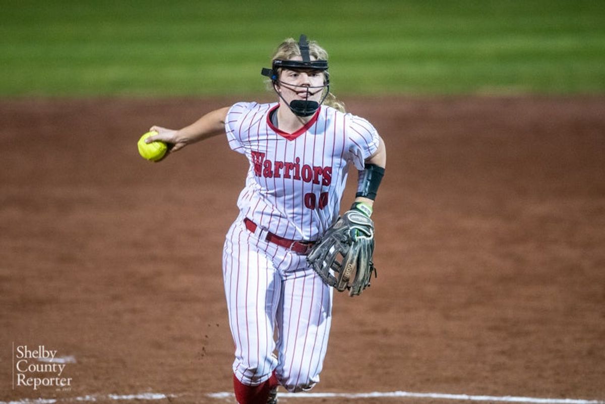 Thompson softball celebrates seniors with win