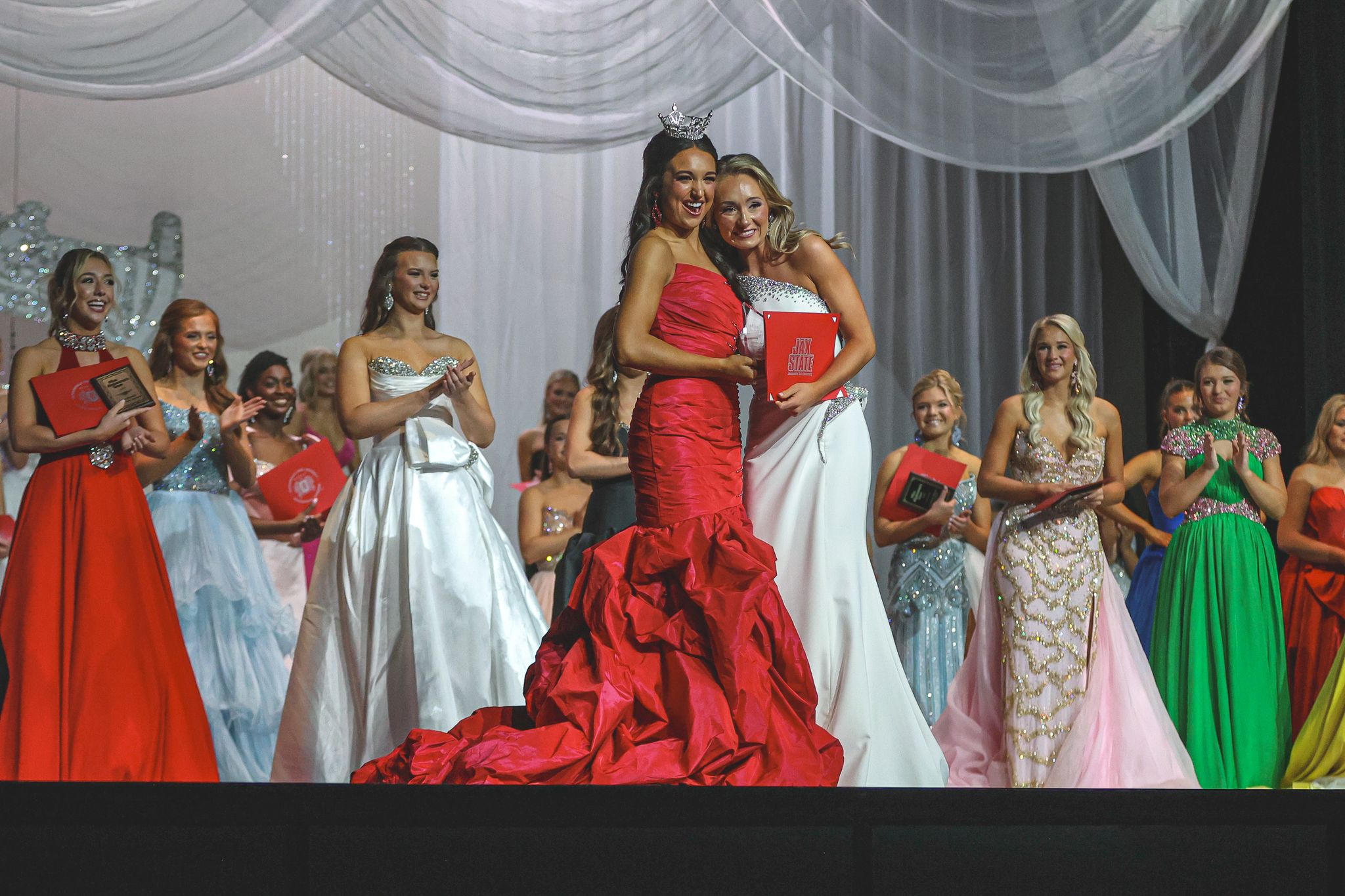 Oak Mountain's Grier Feldman crowned Miss Alabama's Teen 2026
