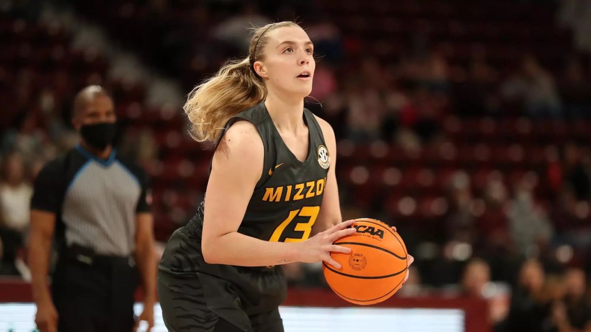 Pelham hires North Alabama assistant, former Missouri star H...
