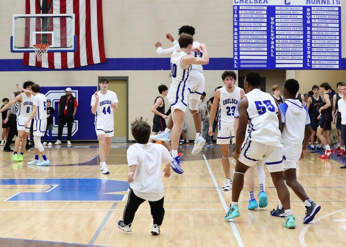 Video Highlights: Chelsea downs Oak Mountain on senior night