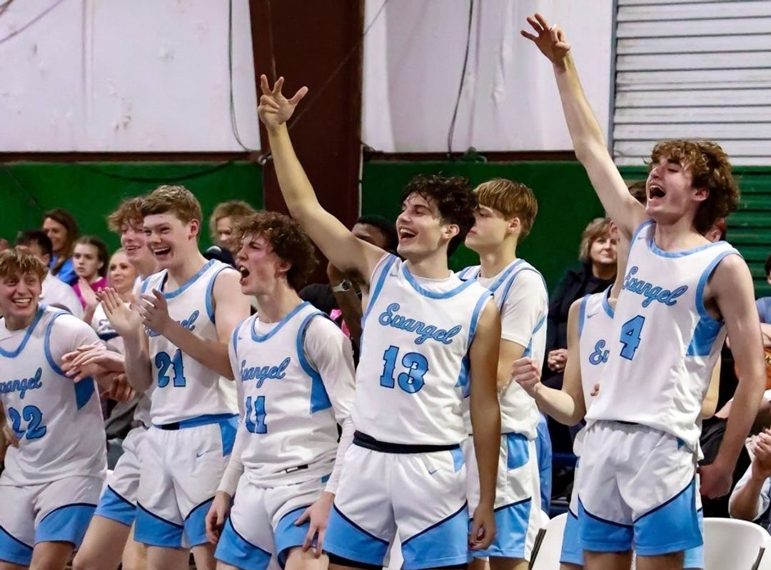 Evangel seals ACSC regular-season boys basketball title with dominant ...