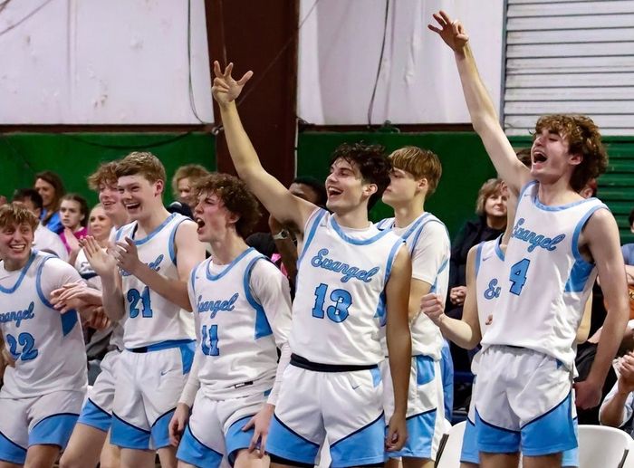 Evangel seals ACSC regular-season boys basketball title with dominant ...