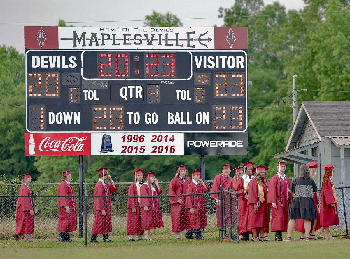 Maplesville High School recognizes 2023 graduates