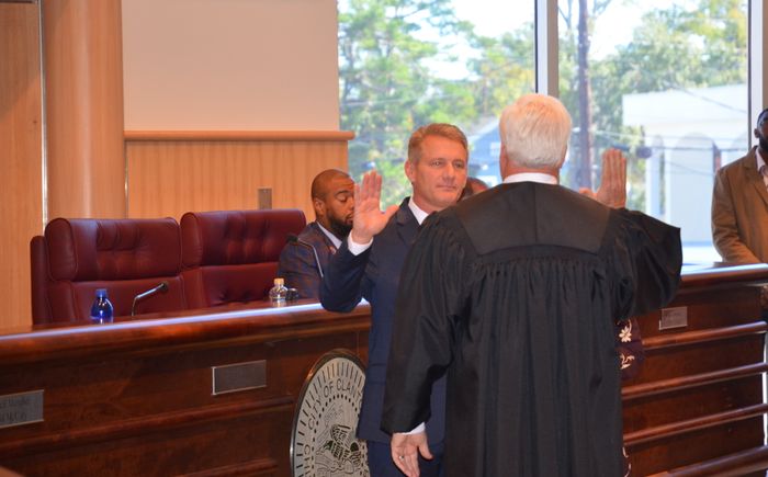New chapter in Clanton as Price, council sworn into office
