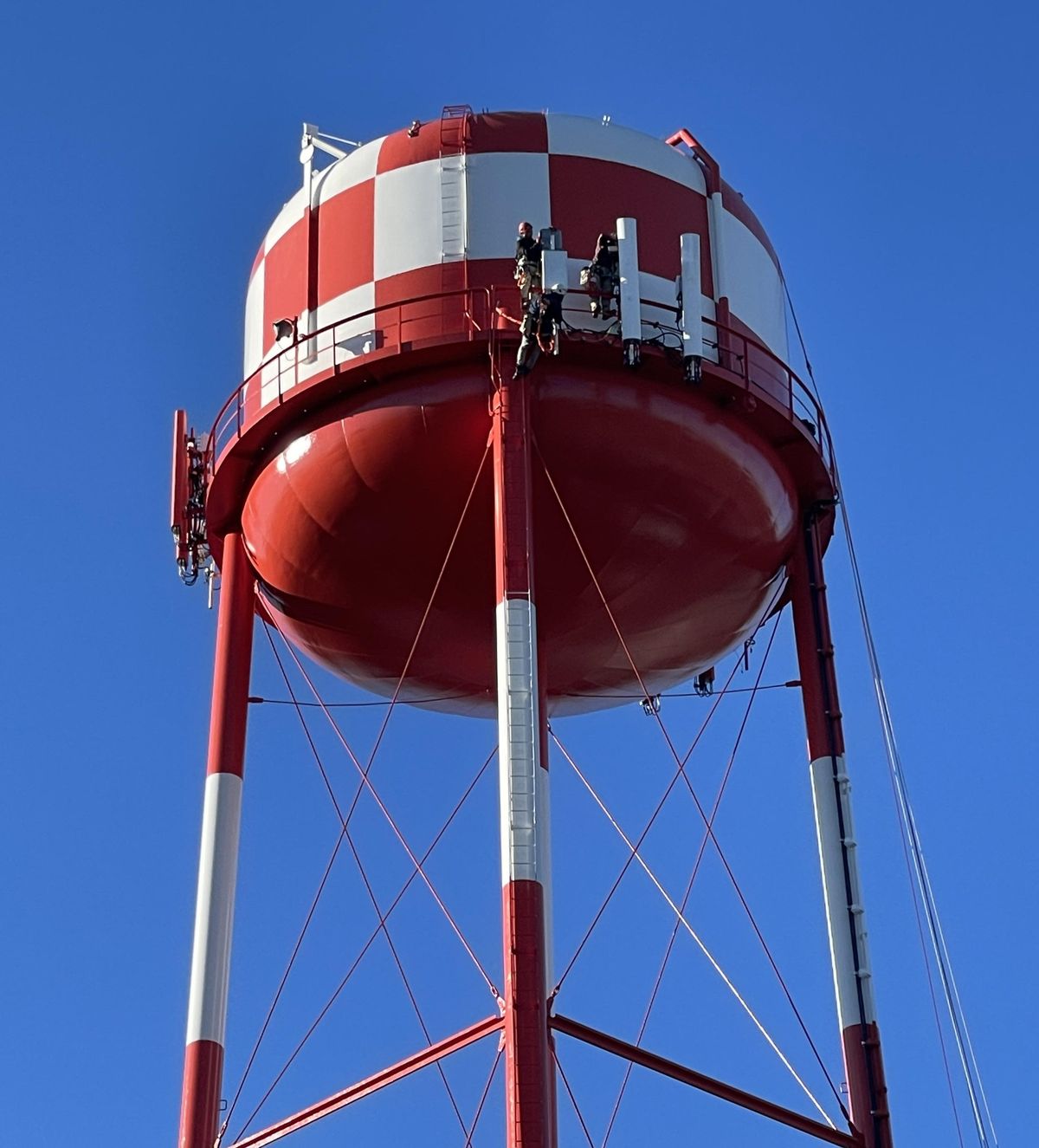 New Verizon antennas on old water tower aimed to improve service in Cl...