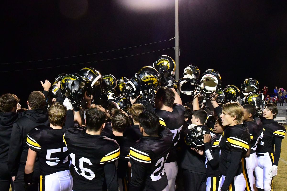 Mustang pride: Isabella completes undefeated regular season