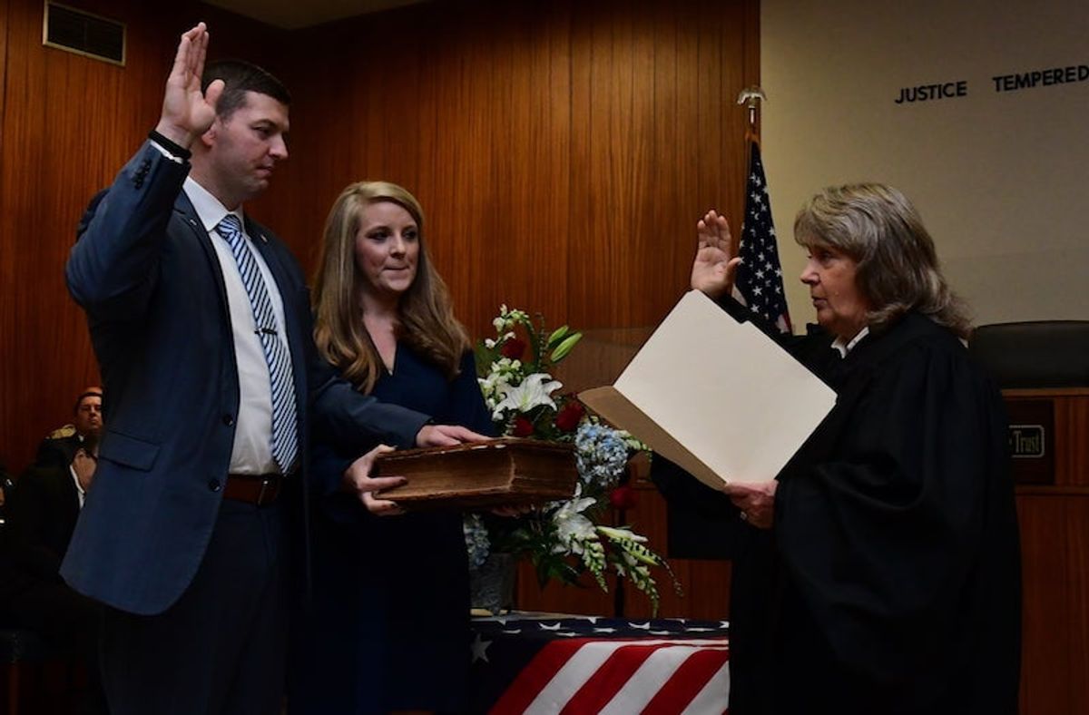 Robinson sworn in as 19th Judicial Circuit district attorney