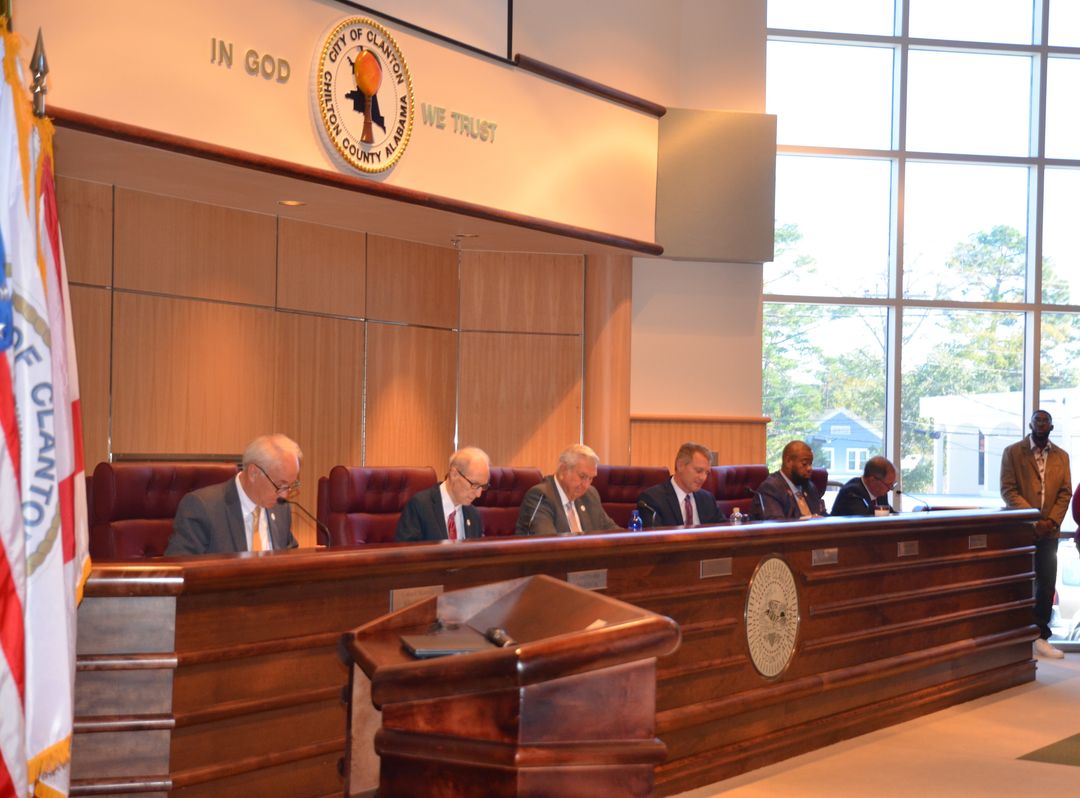 New chapter in Clanton as Price, council sworn into office