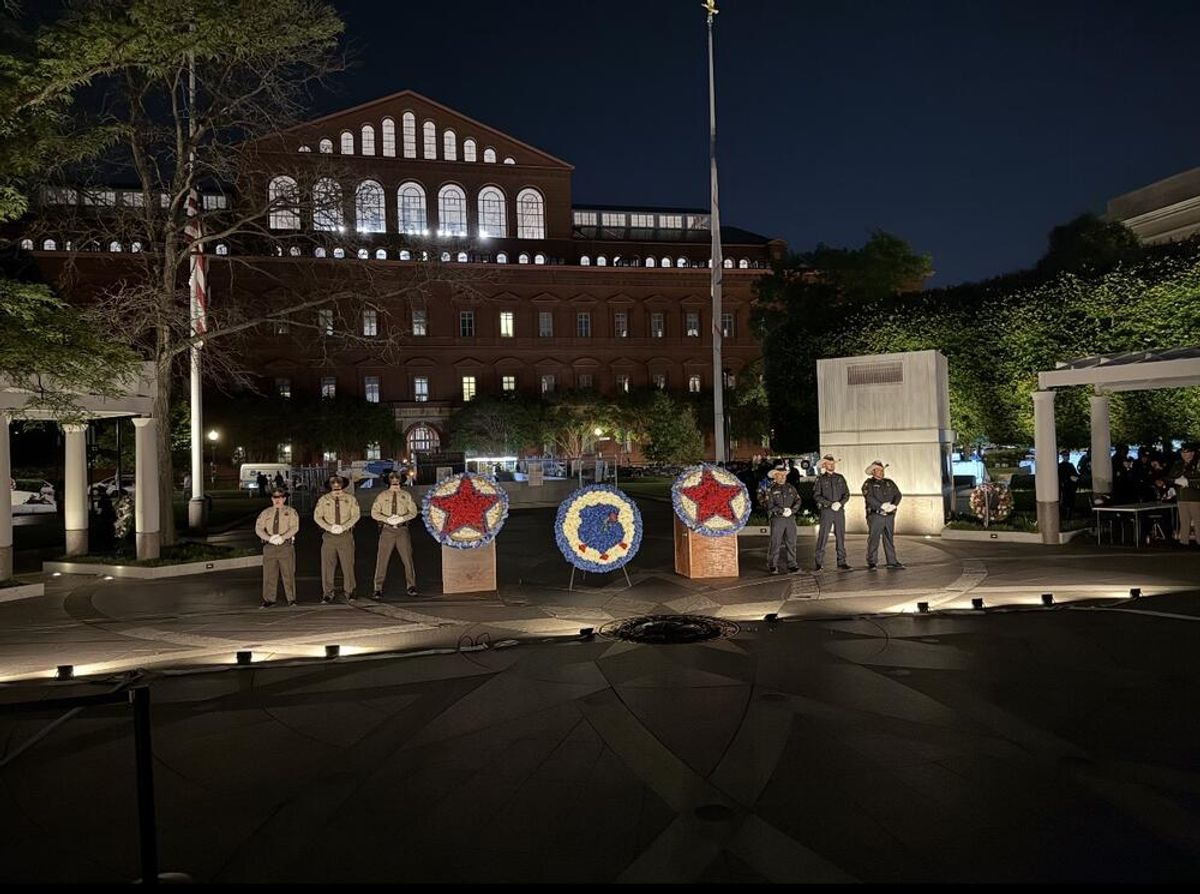 CCSO Honor Guard Team remembers fallen officers in Washingto...
