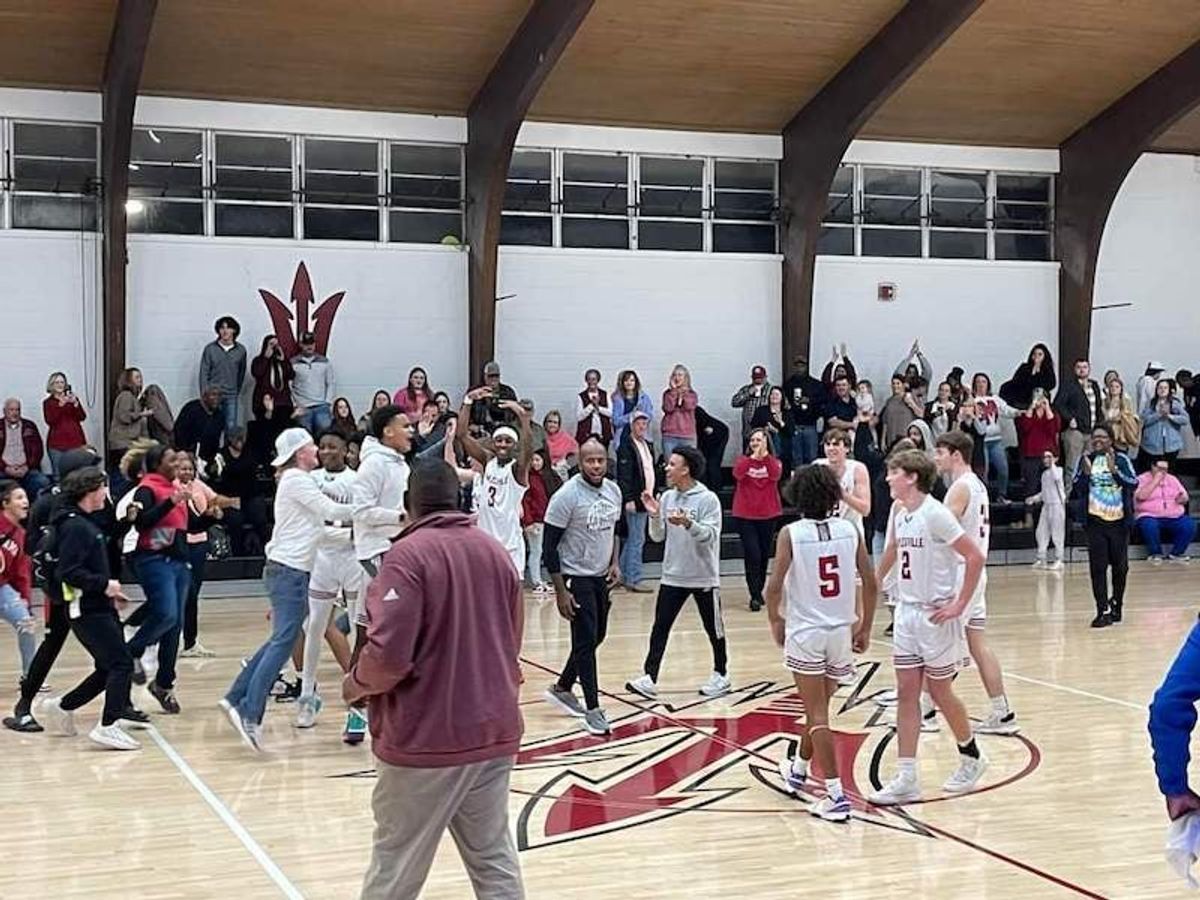 Maplesville wins first regular season area title in 40+ years
