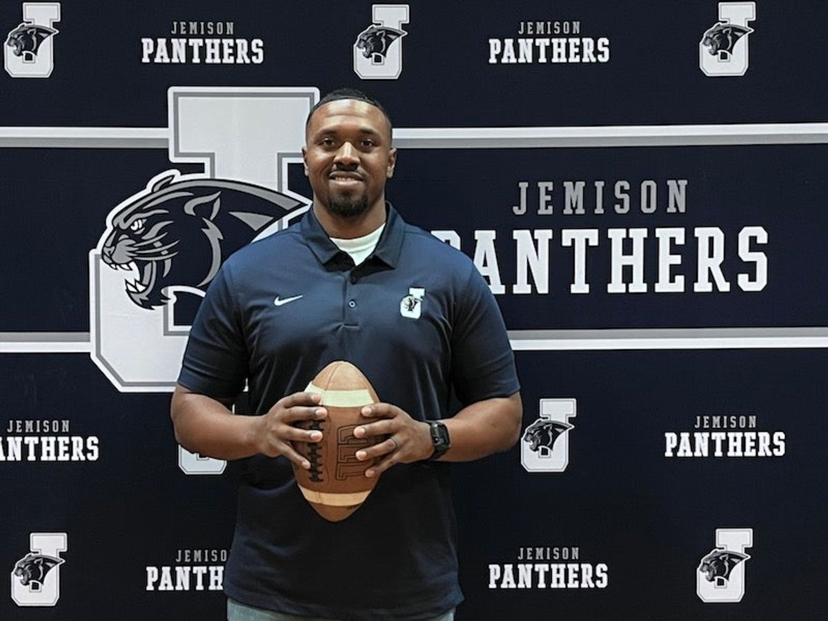 Jemison tabs Davis as next head football coach