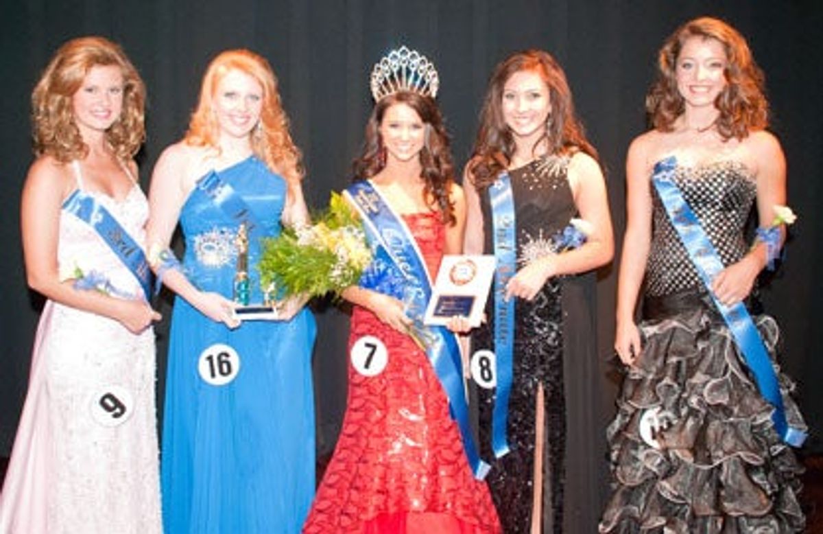 Three sets of Swedish Fest queens crowned