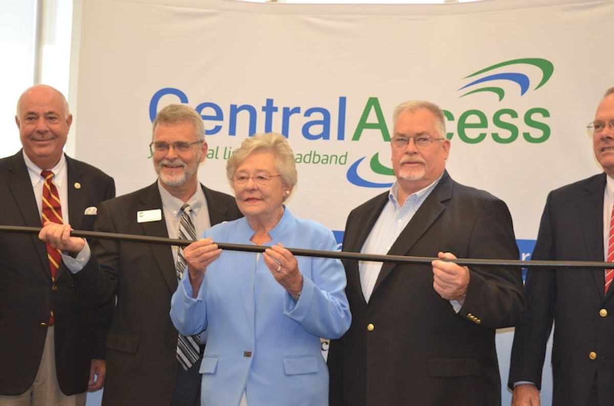 CAEC celebrates Central Access broadband launch