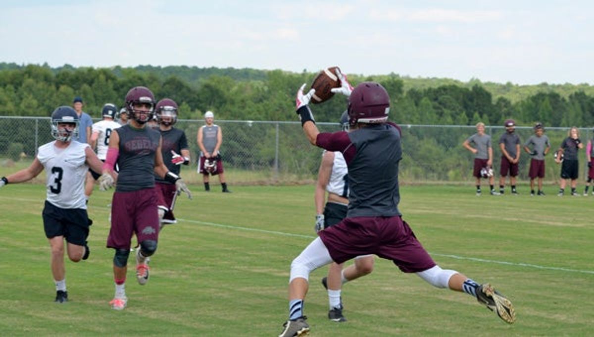 Isabella hosts five-team 7-on-7 football camp