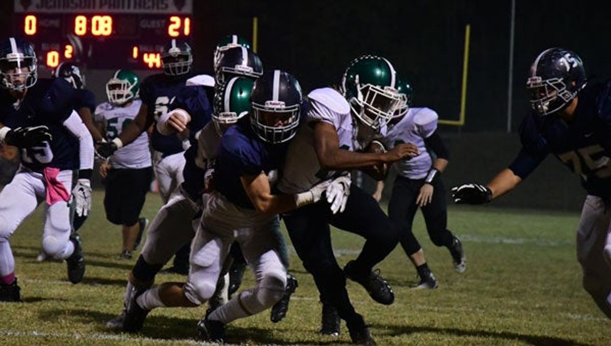 Panthers' run game snuffed, Dallas County wins