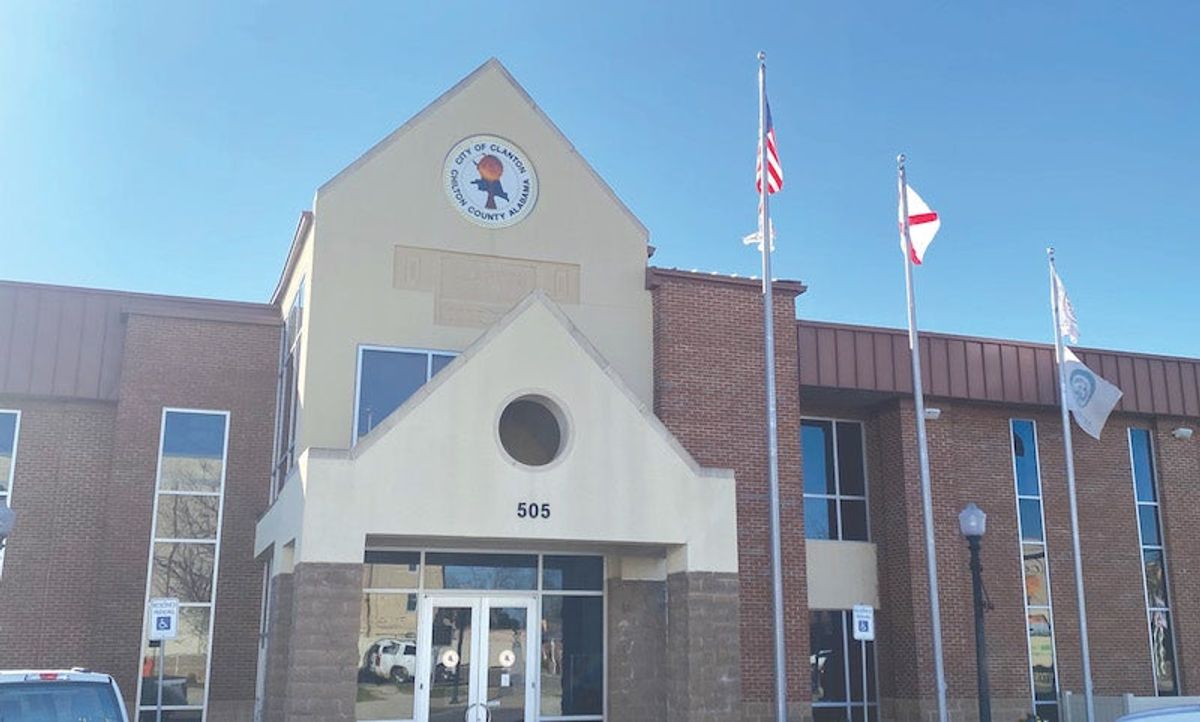 Road changes and grants considered in Clanton City Council meeting