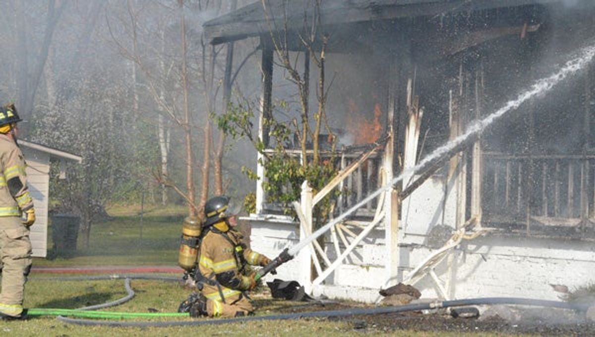 Fire destroys Clanton home Monday (updated)