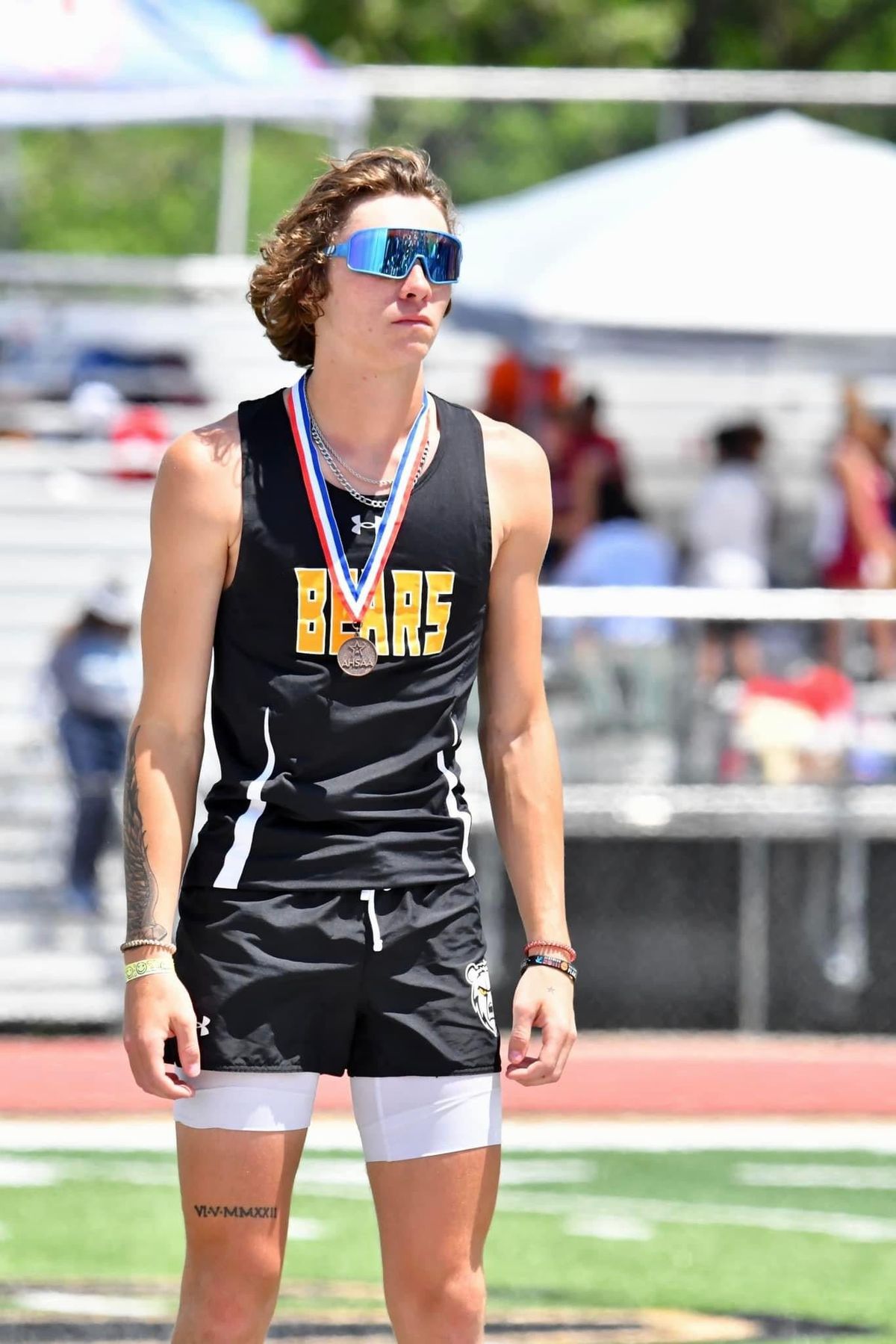 Billingsley, Isabella athletes win medals at track state mee...