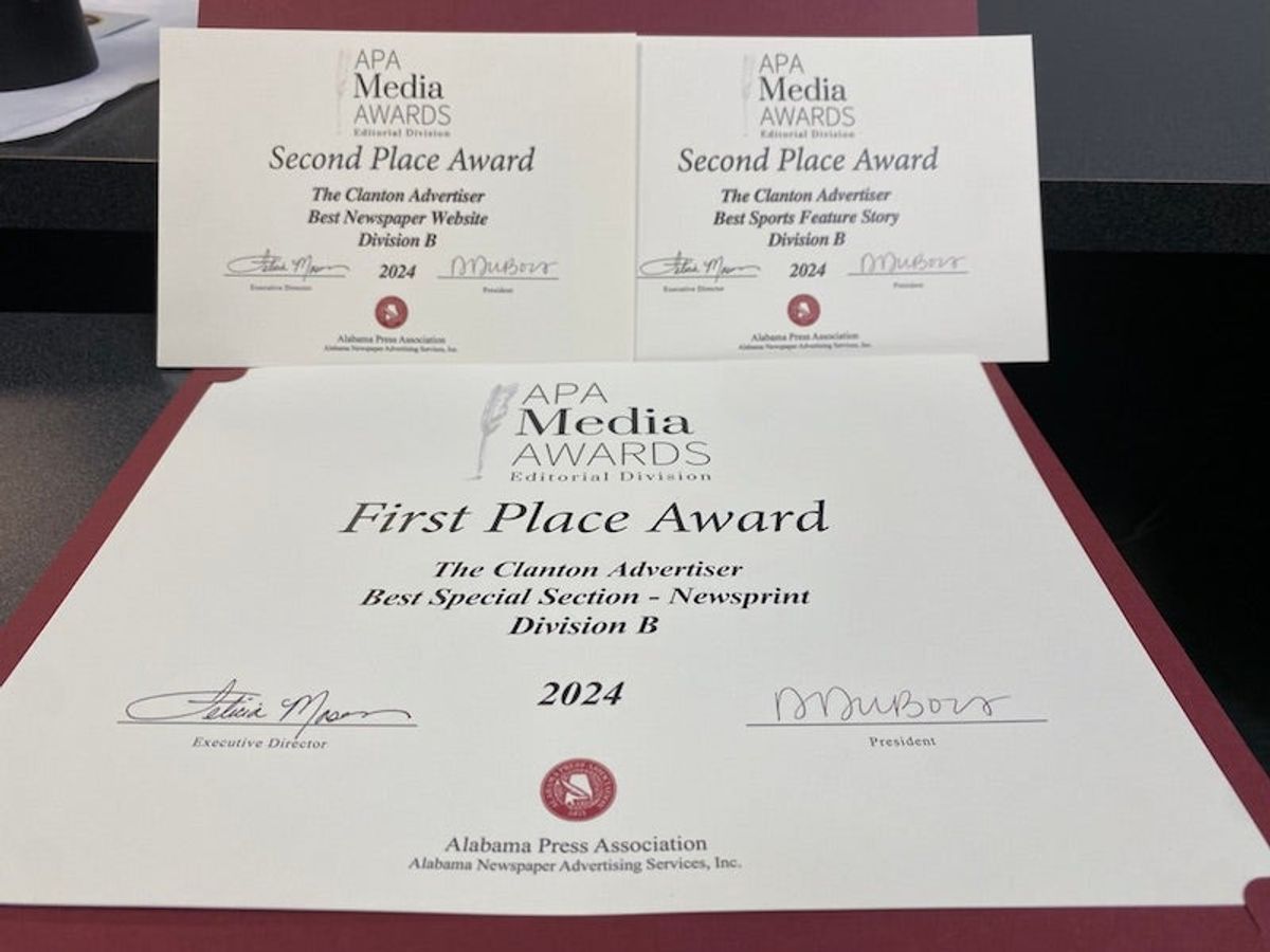 The Clanton Advertiser wins 10 awards at annual APA Banquet