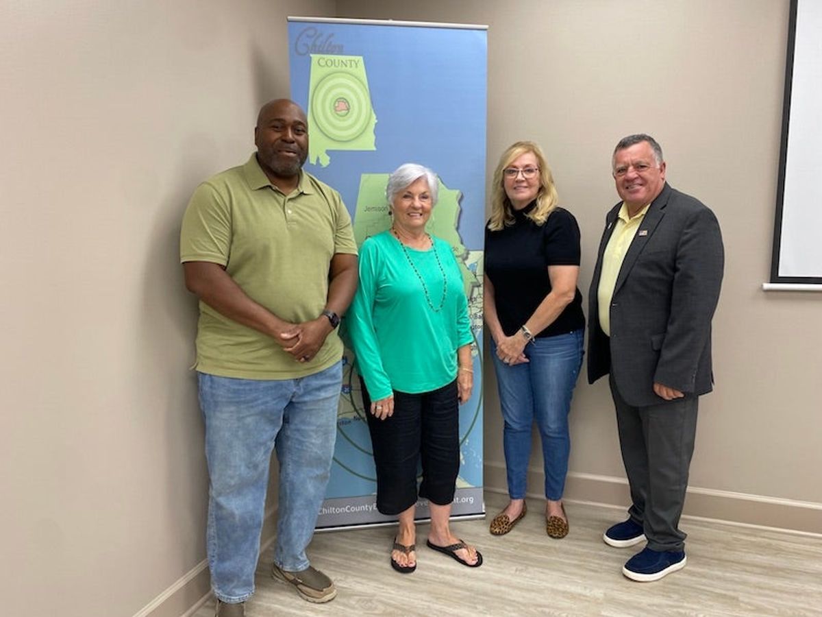 Clanton Beautification Board makes come back