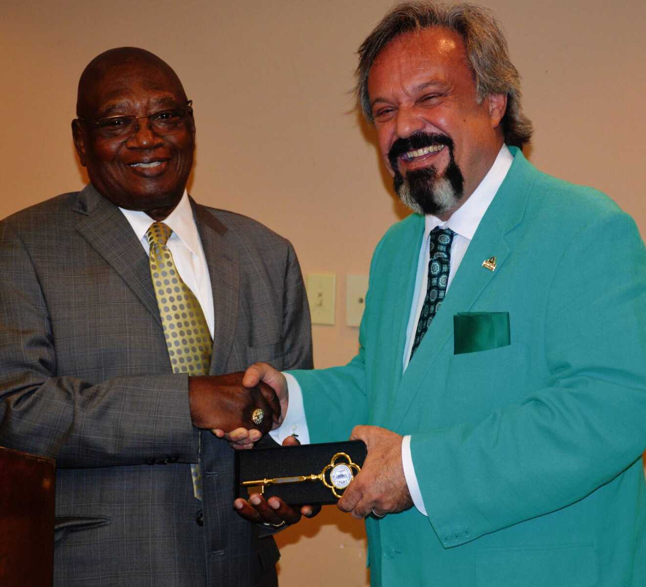 Shemwell presented key to the city