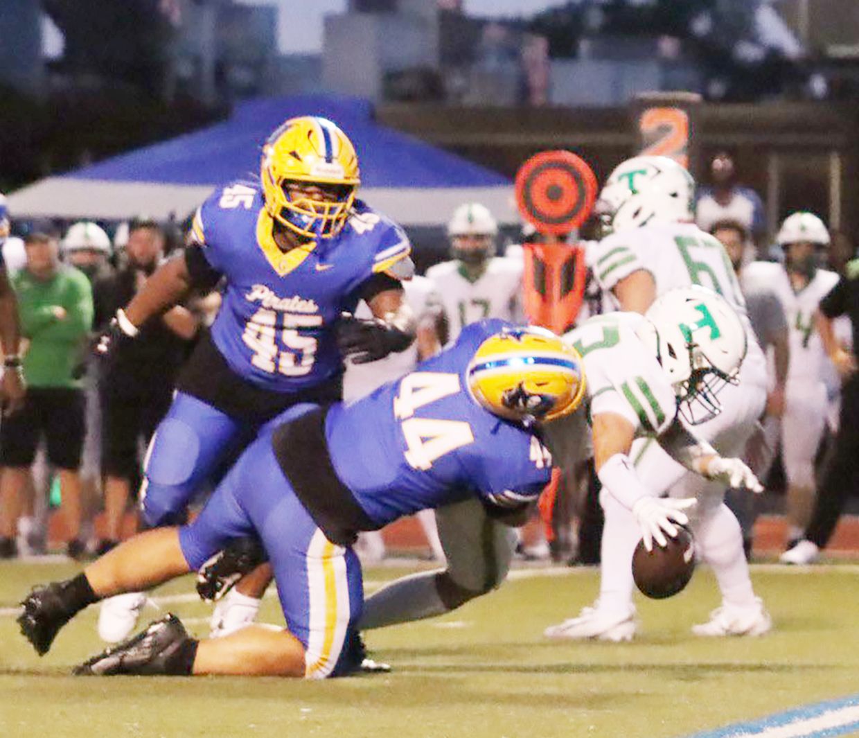 Wood, Pirates run past GCT 40-26