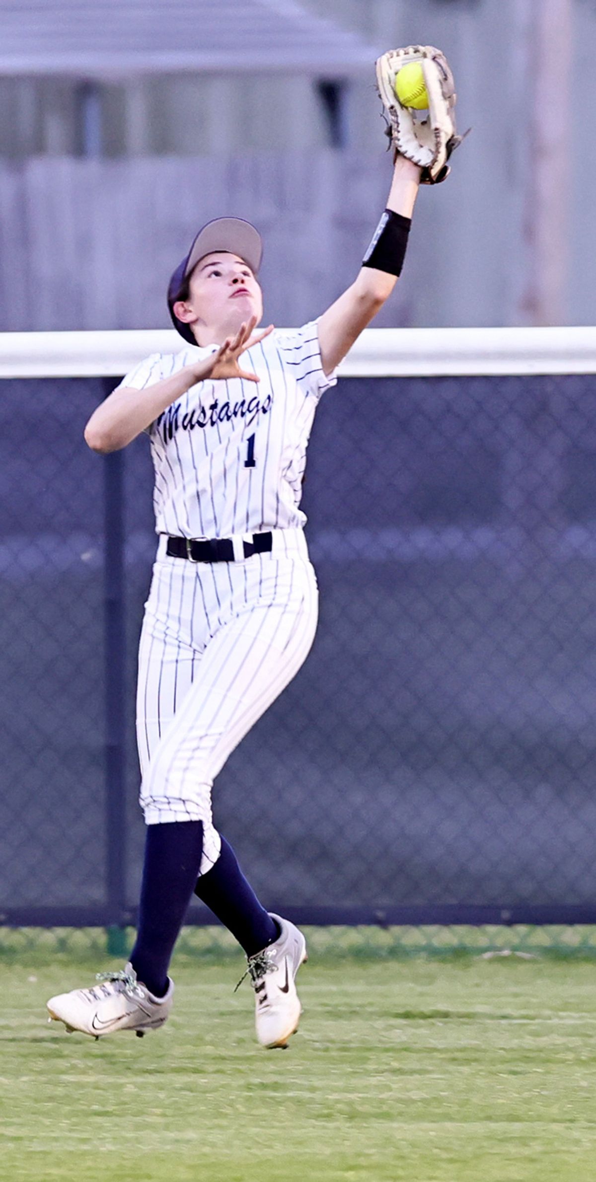 Lady Wildcats get road win at BIC