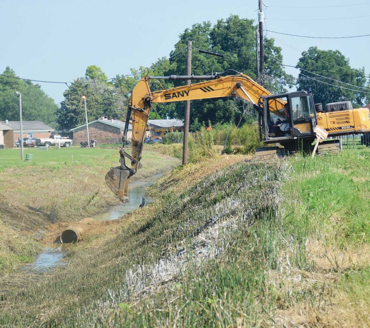 Drainage Ditch 2 mowed