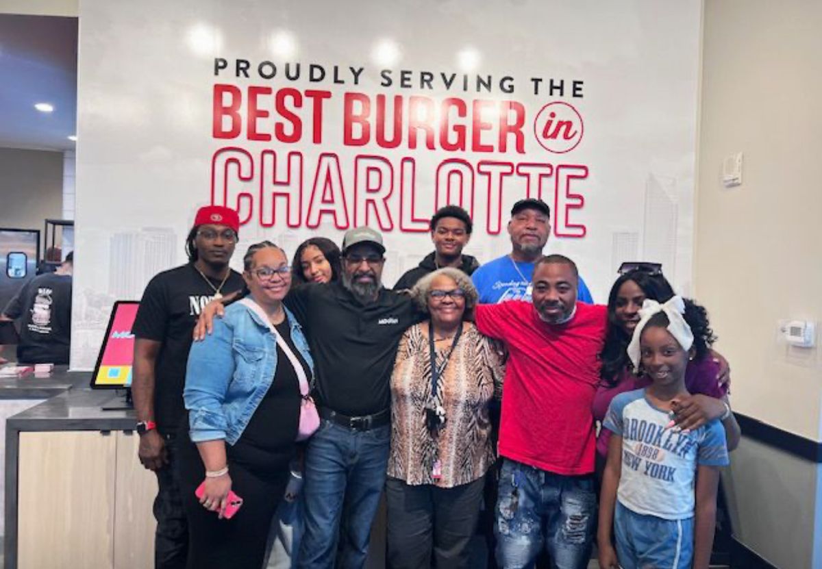 Us in Uptown: Black-owned burger franchise found home at Que...