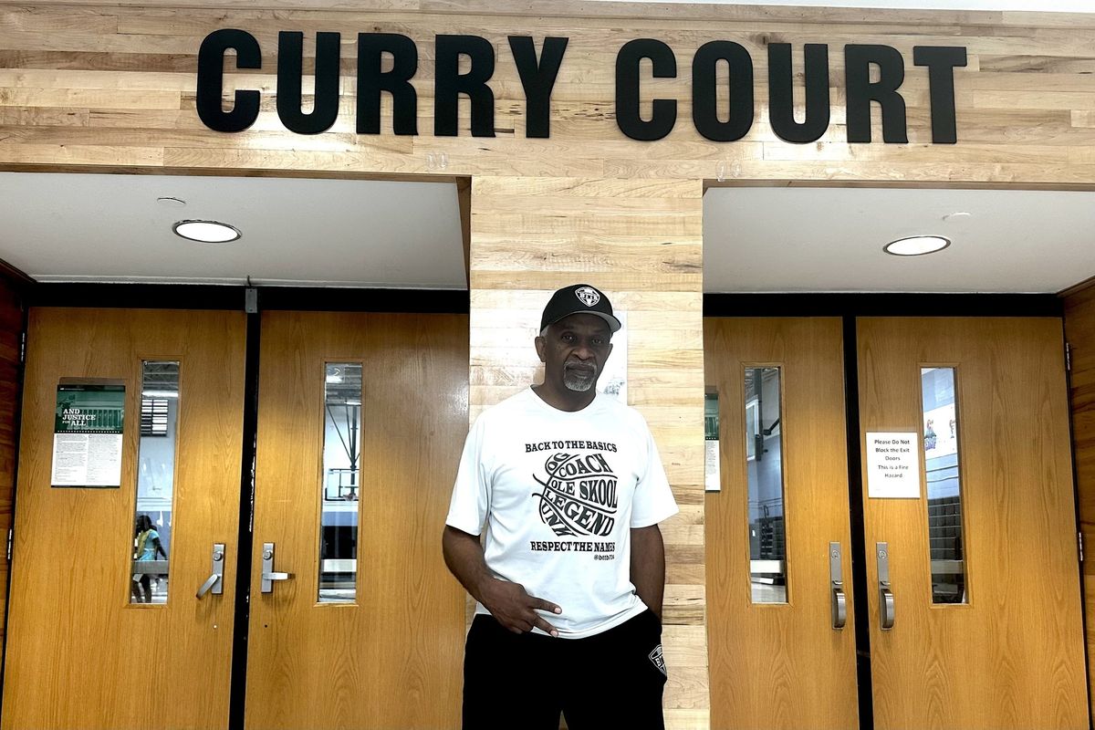 How Steph Curry's first coach continues to teach the basics of the gam...