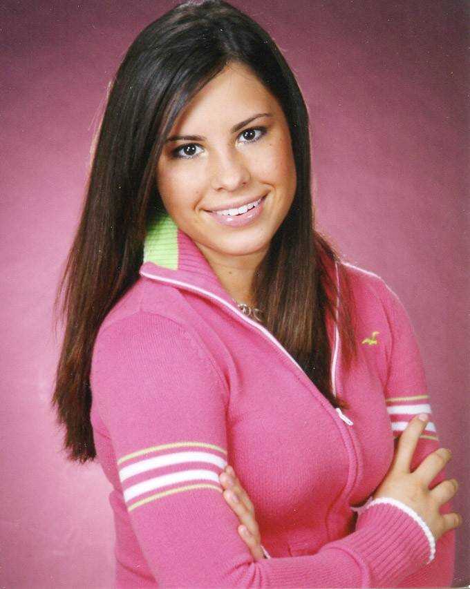 Winberry selected as member of Razorback cheerleading squad