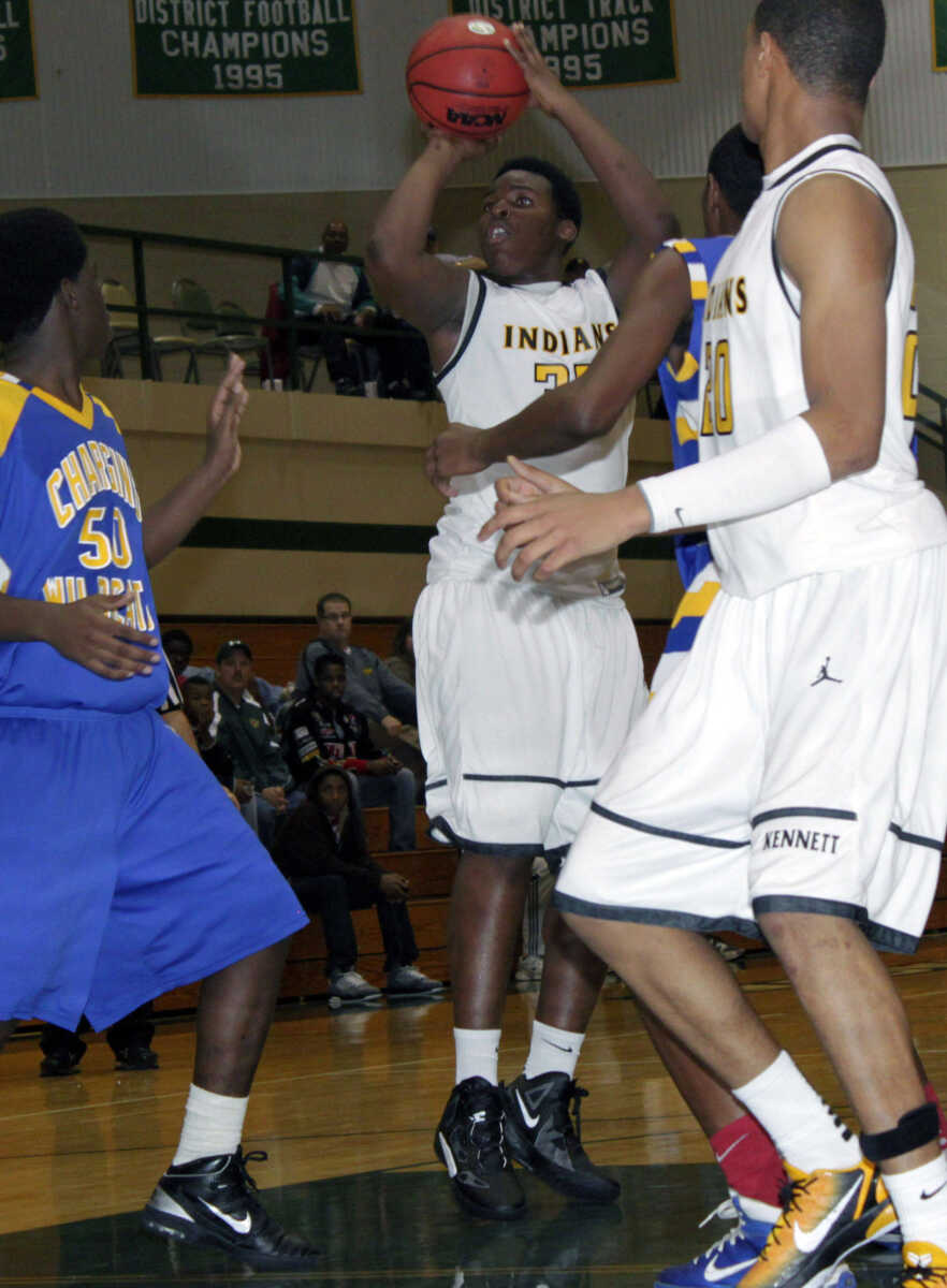 Kennett boys basketball team drops opener to N. Little Rock