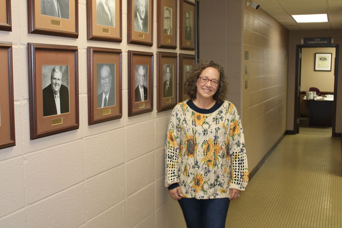 Mandy Lewis Named City Clerk for the City of Kennett Jan McElwrath tra...