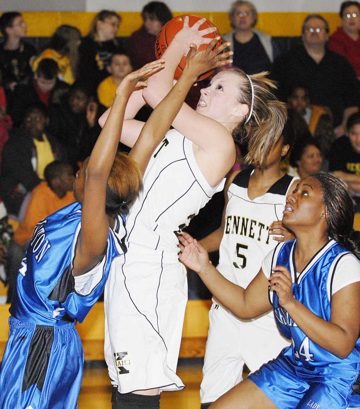 Lady Tribe starts fast, wins big on Senior Night