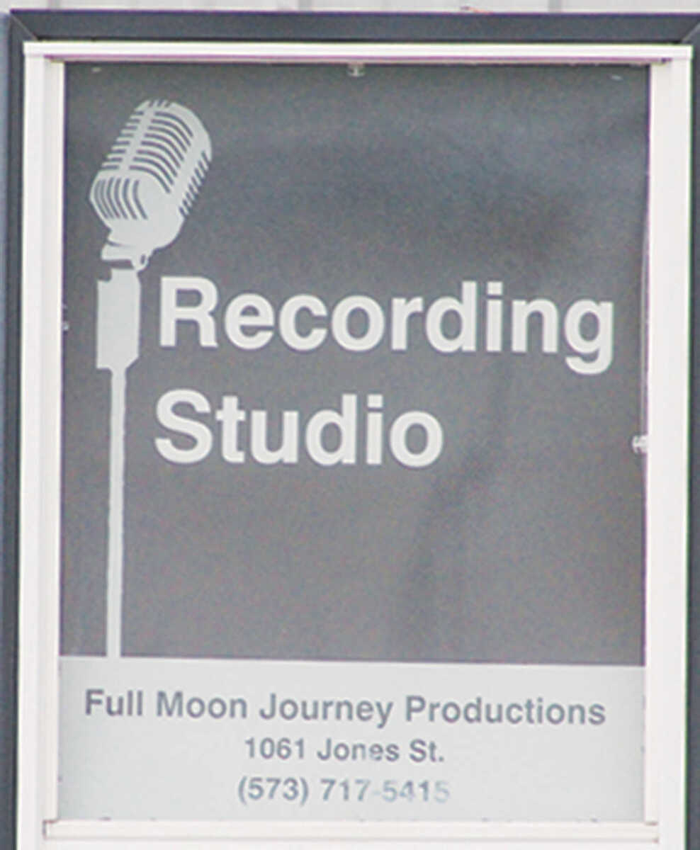 Full Moon Journey Recording Studio ready to go