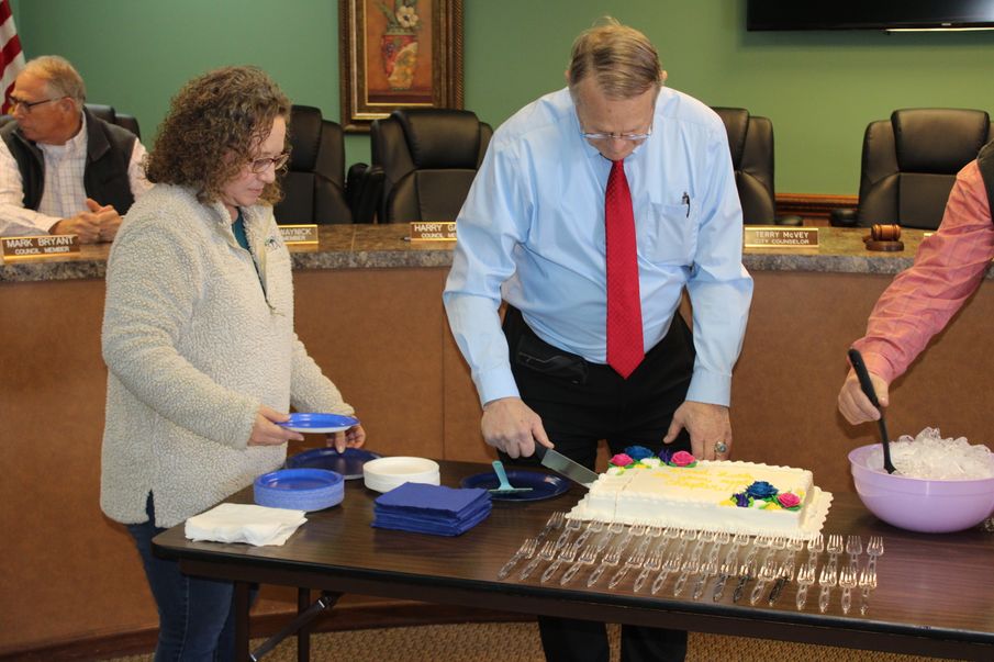 Mayor Crafton praises Steve Rasmussen’s service as Kennett plans next ...