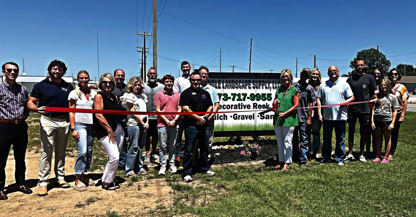Chamber welcomes Tingle Landscape with Ribbon Cutting