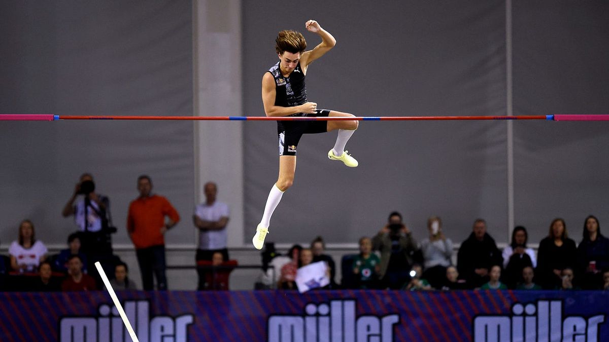 Mastering Pole Vaulting: The Ultimate Guide to Mechanics and Engineeri...