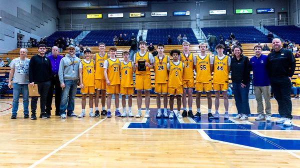 Lewiston boys are back atop the Avista Holiday Tournament