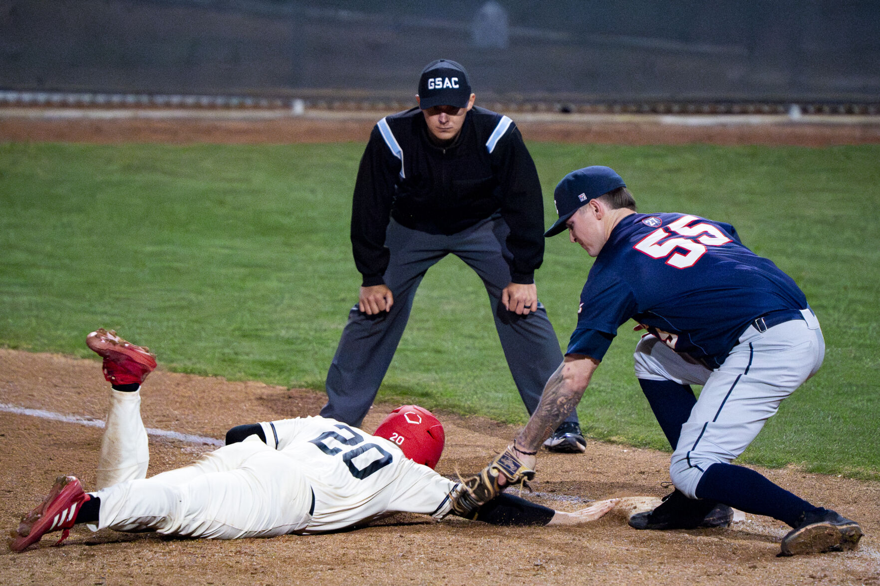 Southeastern Fire scorches Lewis-Clark State baseball