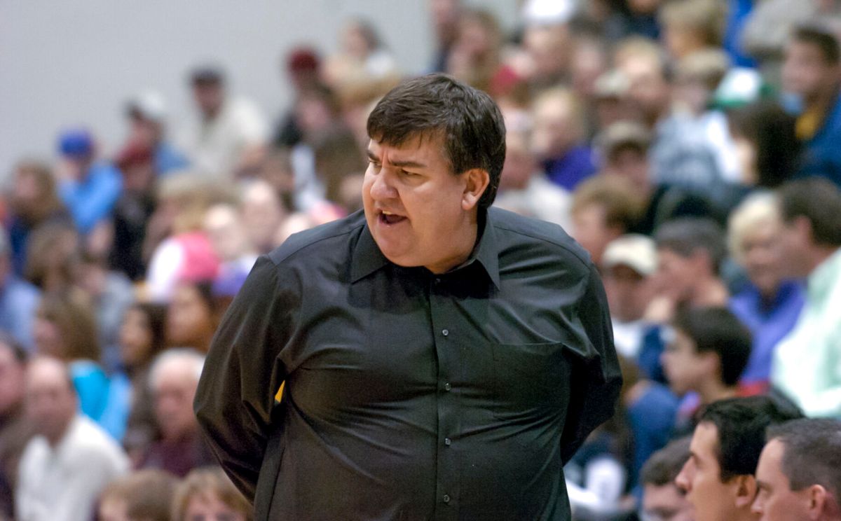 Pfeifer, Divilbiss to be honored in Warriors Athletics Hall of Fame