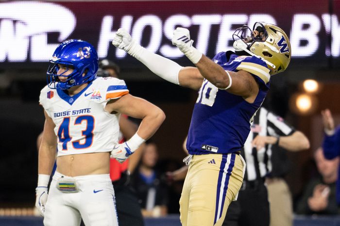 Washington routs Boise State in LA Bowl