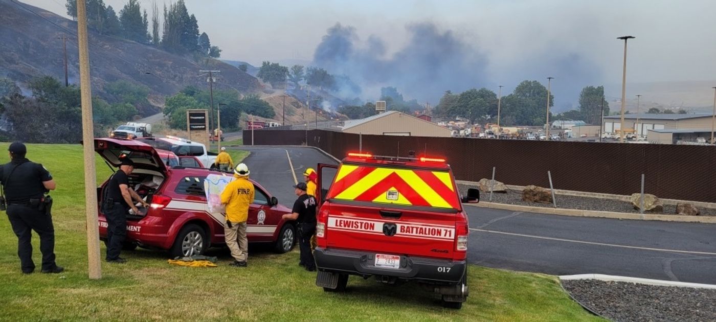 Grass fire threatening homes near Hatwai Road in North Lewiston