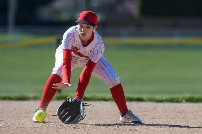 Bengals slash Bears in IEL softball action