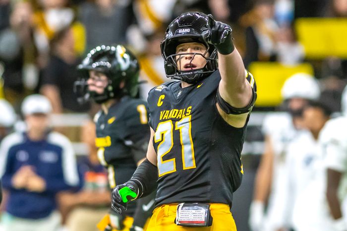 Dylan Layne’s rise as the brain and leader of Idaho’s defens...